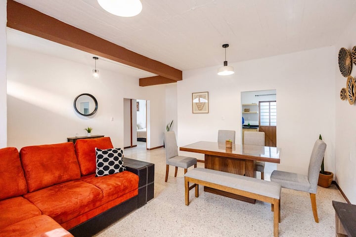 Casa Agave, 3 Br, Near Centro - On Site Parking - Oaxaca