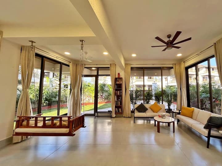Kaas Villa Lonavala (4bhk Luxury Pool Villa) - ロナブラ