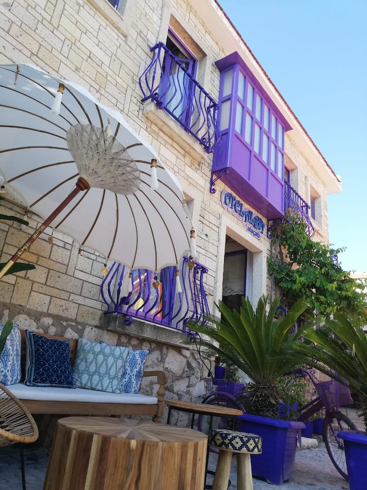 Alaçatı çArşının Içinde - Alaçatı