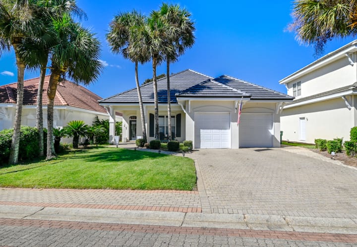 Endless Summer! - Destin, FL