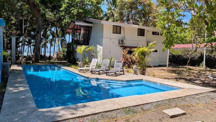 Oceanfront Esterillos Este Retreat, Pool,sleeps12 - Esterillos Este