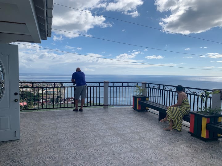 Johnson's One Bedroom Apartment - Roseau
