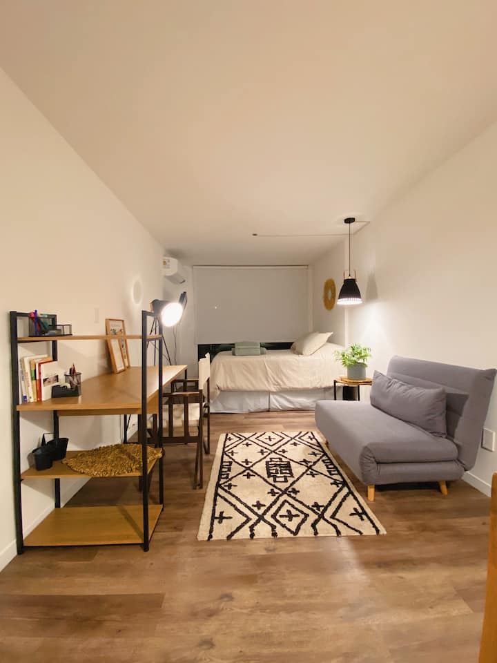 Studio A Estrenar En Buceo - Montevidéu