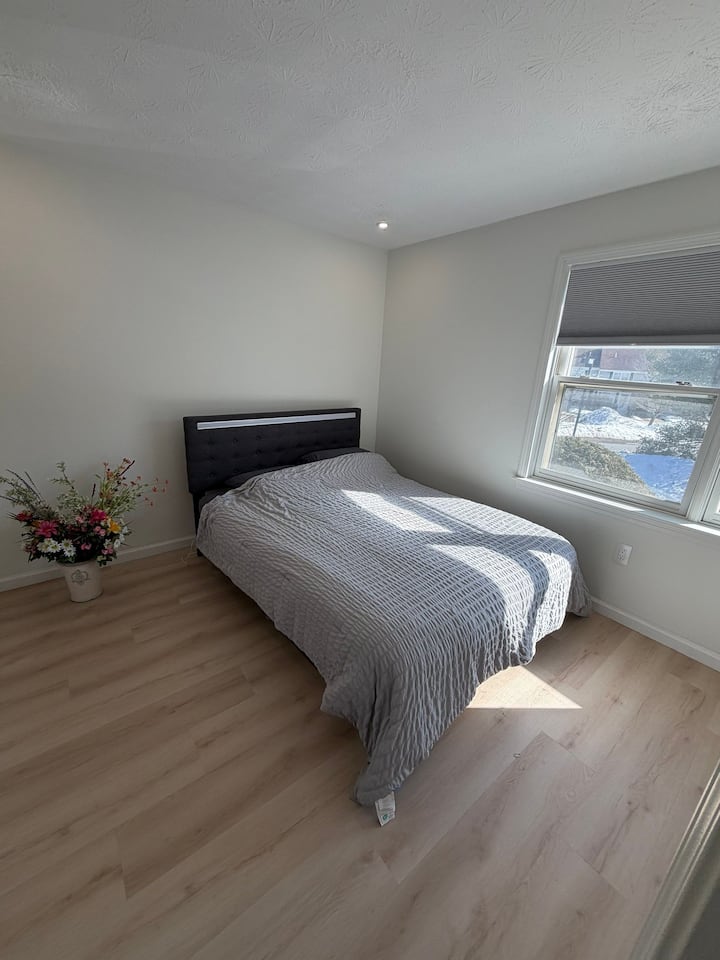 Private 3rd Floor Suite W/ Bath, Tvs & Terrace - Nashua, NH