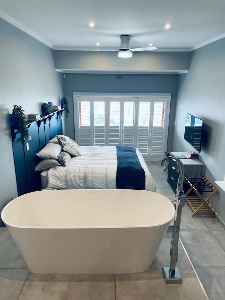 Unit4 Private Super King Room In Guest House @10ls - Mossel Bay