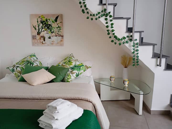 Lucrezia’s Home A - Catane