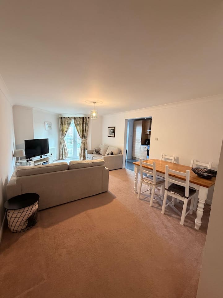 Central Troon 2 Bedroom Walk To Beach & Golf - Troon