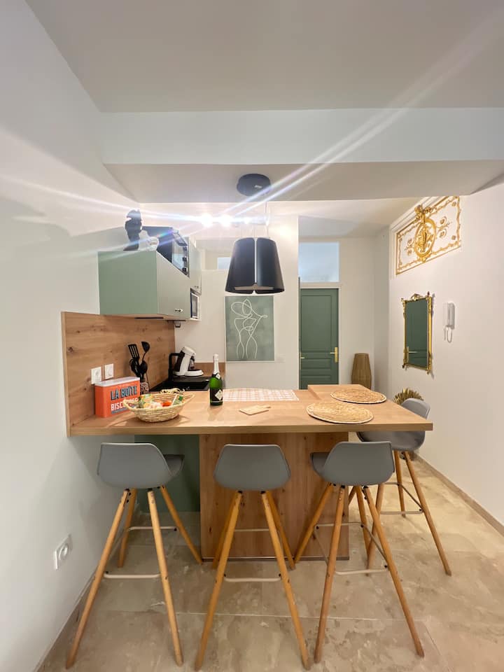 Appart Intra-muros Avec Jardin - Avignon