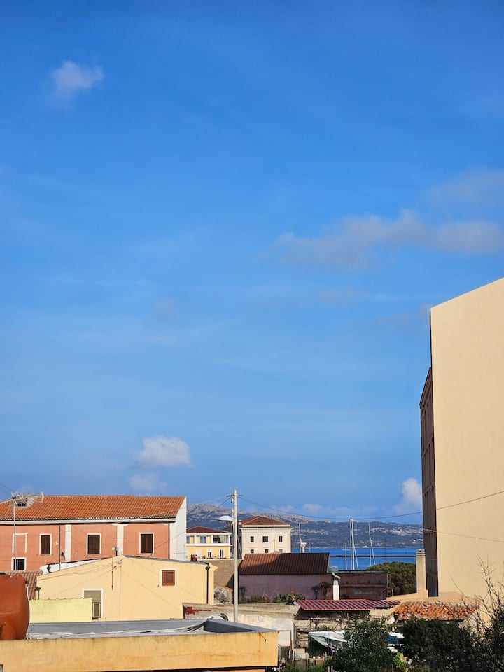 Spazioso Appartamento A Due Passi Dal Centro - La Maddalena