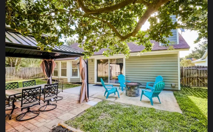 Modern 3 Bedroom/2 Bath Home - Jacksonville