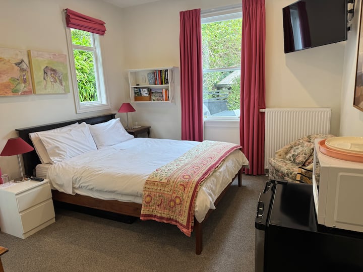 Classic Kelburn Villa, Room W Own Entry & Car Park - Northland