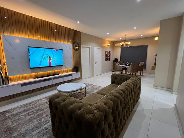 Luxury 2-bed W 24h Light In Kolapo Ishola Gra - Ibadán