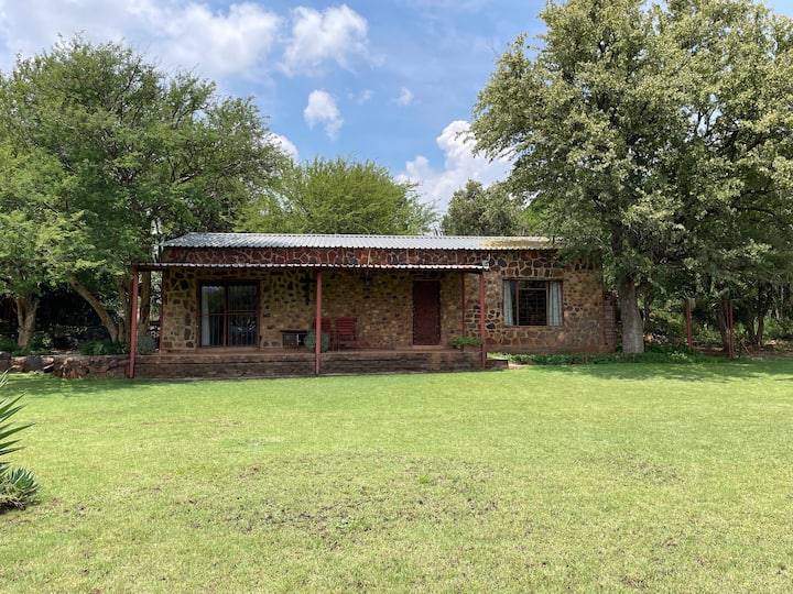 Stone Cottage On Small Holding - Thabazimbi