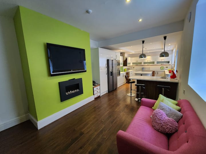 Townhouse Apartment - Isle of Man