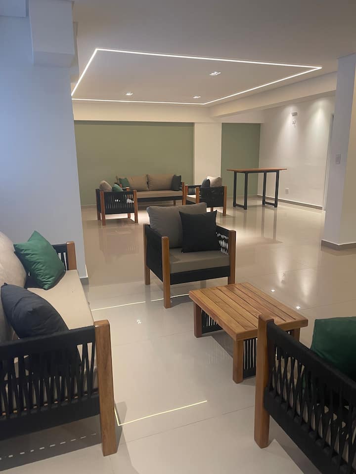 Apto C/ar, Wifi, Piscina Coberta E Aquecida; Sauna - Ubatuba