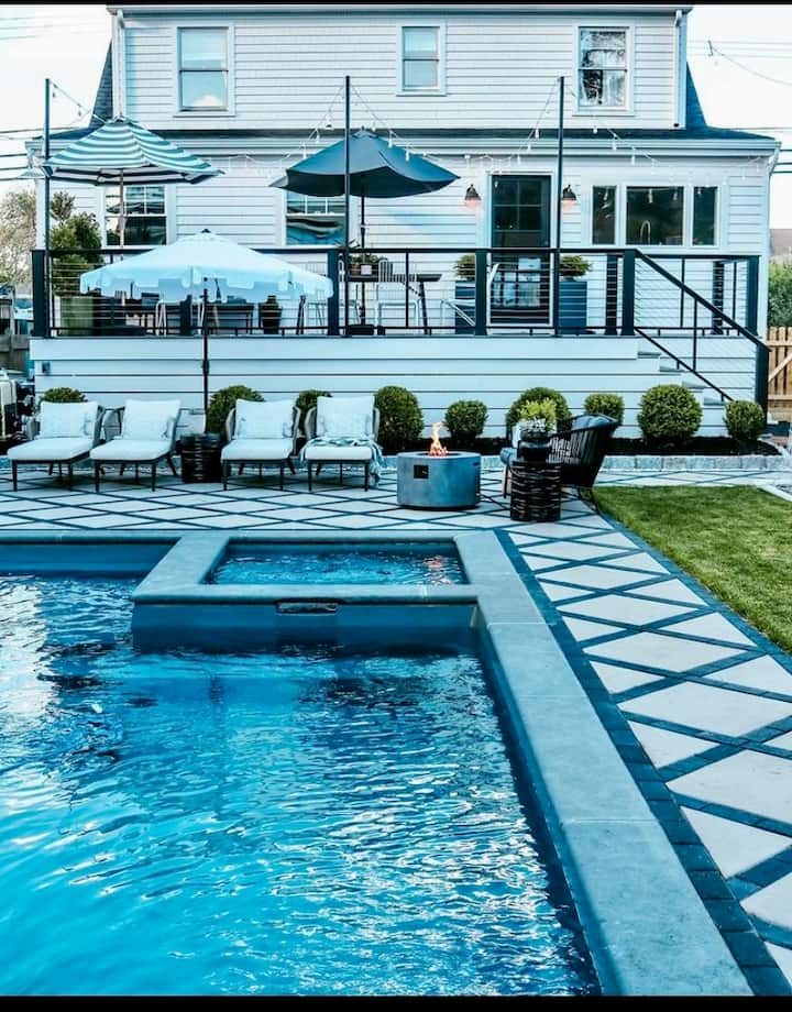 Beach Area Home With Pool - Fairfield Beach, CT