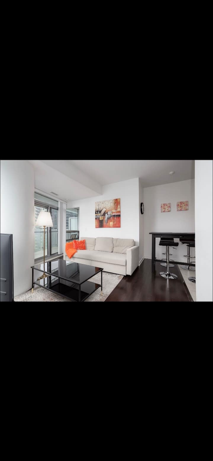 Cn Tower, 2 Br+2 Ba+free Parking - Toronto