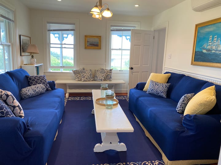Walk From Ferry! Walk To Town! - Block Island, RI