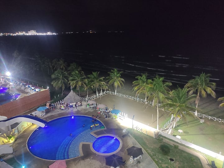 Frente Al Mar / Piscina/área Playa/wife /Lancha - Venezuela