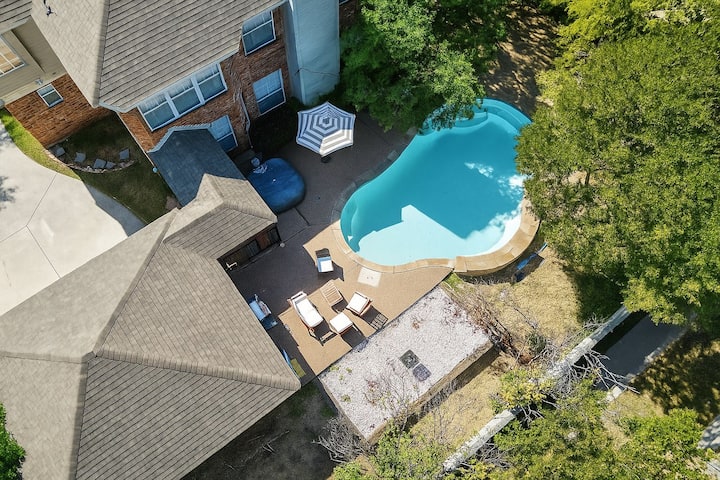 Tx Oasis! Pool! Grill! Theatre! Ev/240/saluspa Hot - Grand Prairie, TX