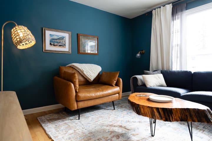 Cedar Street Retreat - Wausau, WI