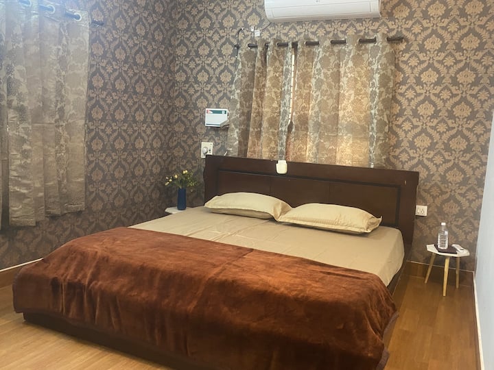 Large 2bhk@ Nungambakkam, Tnagar - Chennai