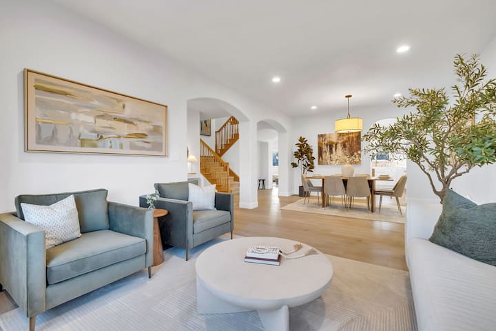 Luxury Retreat | Yard, Beach, Fifa | Sleeps 10 - Torrance, CA