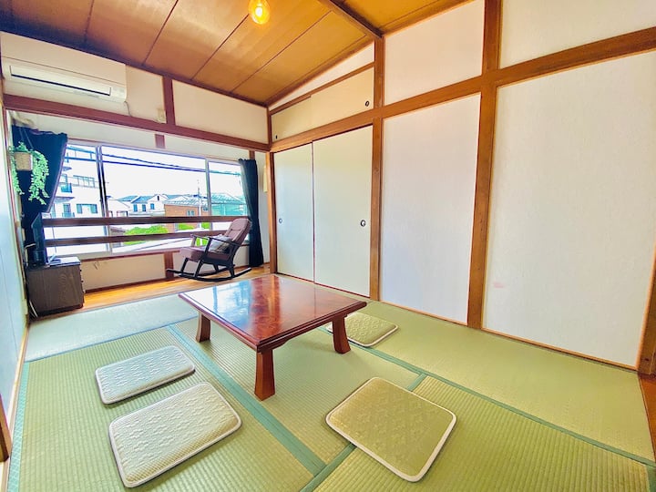 【江ノ島駅徒歩3分】江ノ島観光の特等席。海近！古民家で過ごす暮らすような旅／江の電トレインビュー部屋 - Enoshima
