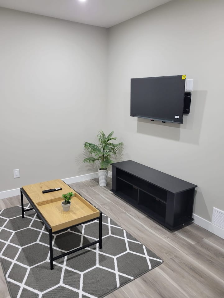 Home In Regina - Regina