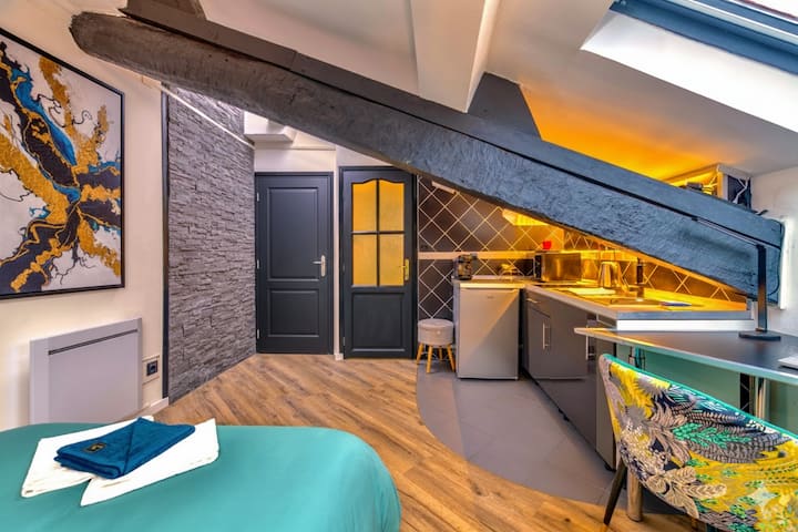 Chambre Luxe à Tullins - Parking & Netflix - Moirans