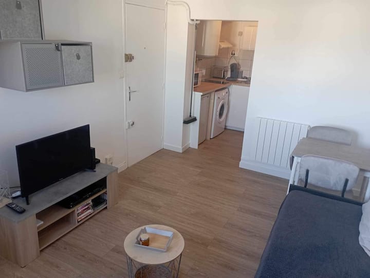 Charmant Petit Studio A Dax Dans Immeuble Ancient - Dax
