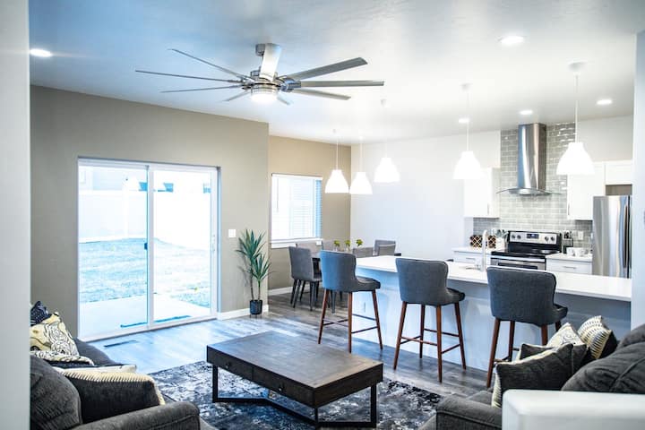 Get Clarity @ Claira Cottage - Caldwell, ID