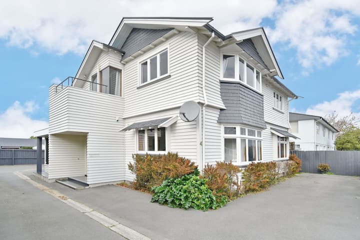 * Cbd Charm – 5br Heritage Stay + Free Parking - Christchurch