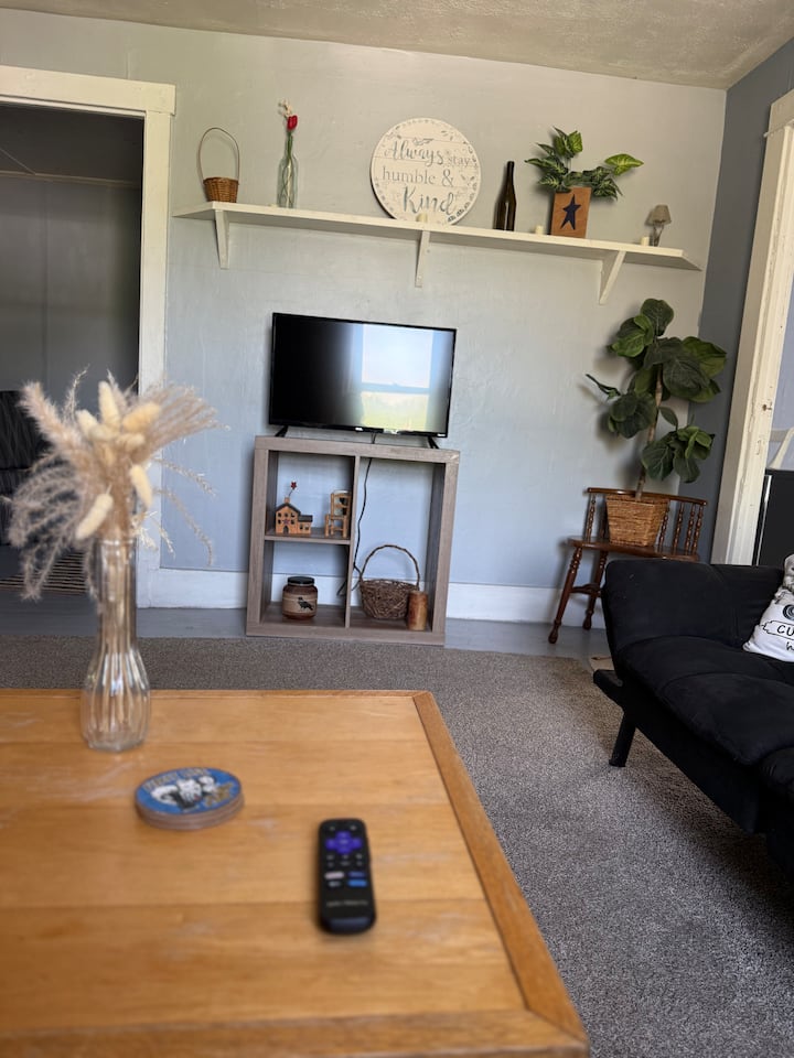 Historic Apt. Next To The Bennington Skatepark - Bennington, VT