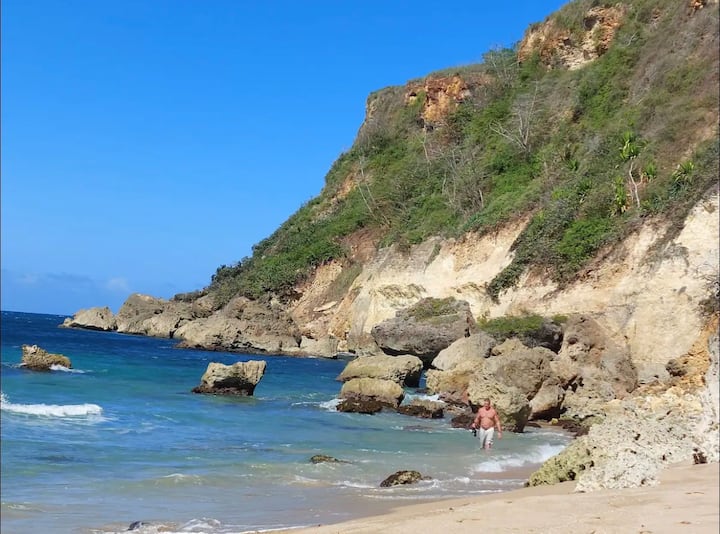 Comfy Tiny Home Mins To Crashboat, Jobos, Airport - Aguadilla