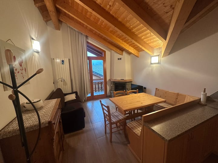 Cadore - Accogliente Mansarda A 20m Dalle Piste - Tirano