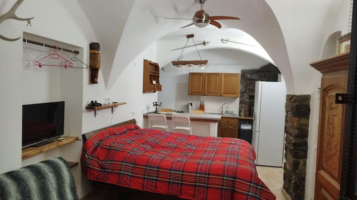 Appartamento Con Ingresso Indipendente - Sanremo