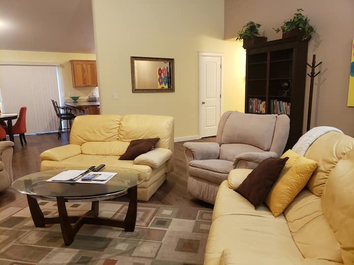 Corvallis Modern Cozy House - Corvallis, OR