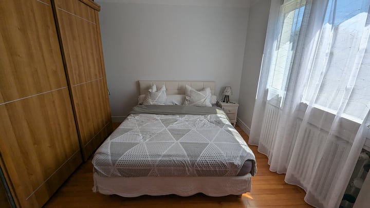 Chambre Douillette, Propre+ Petit Déjeuner Inclus! - Nantua