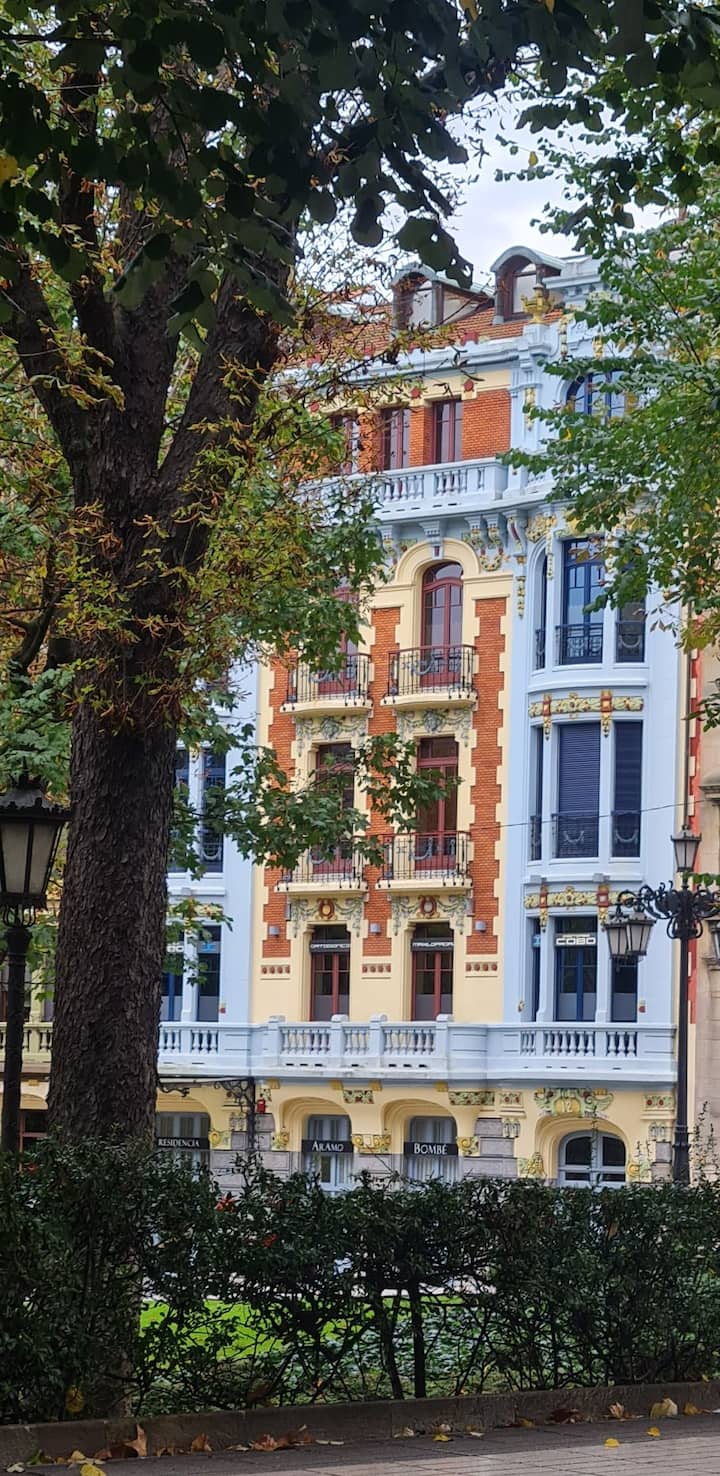 Marcela Carola.  Apartamento Boutique Centro - Oviedo