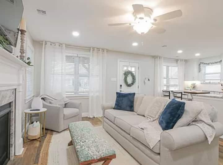 5 Bedroom House W/ Heated Private Pool - Brigantine, NJ