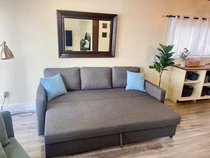 Lakeside Cottage Getaway South Shore Lake Scugog - Kawartha Lakes