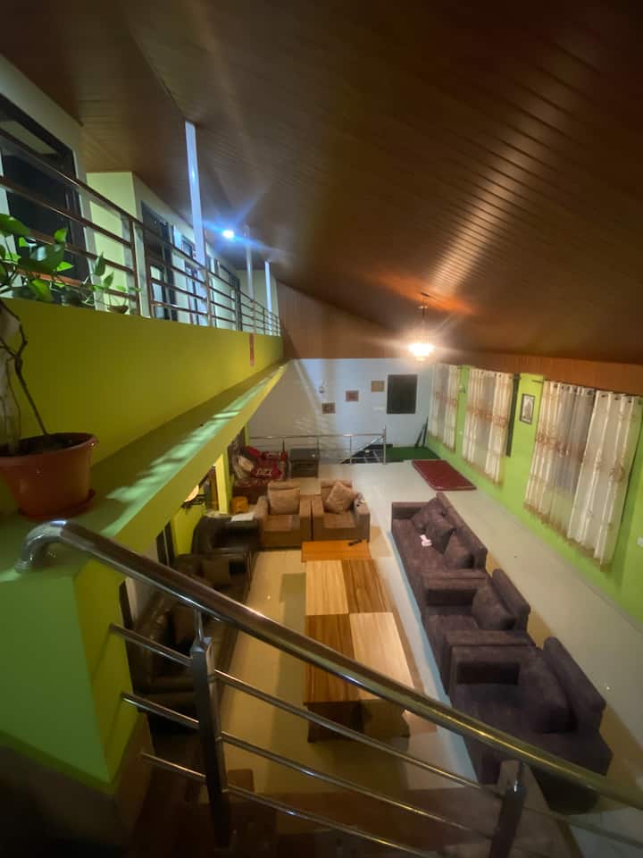 Tha: Chen Gangtok Maitighar Duplex Apartment - ガントク