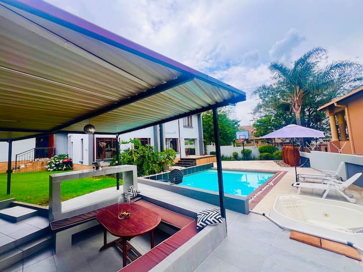 Studio On 1st - Edenvale