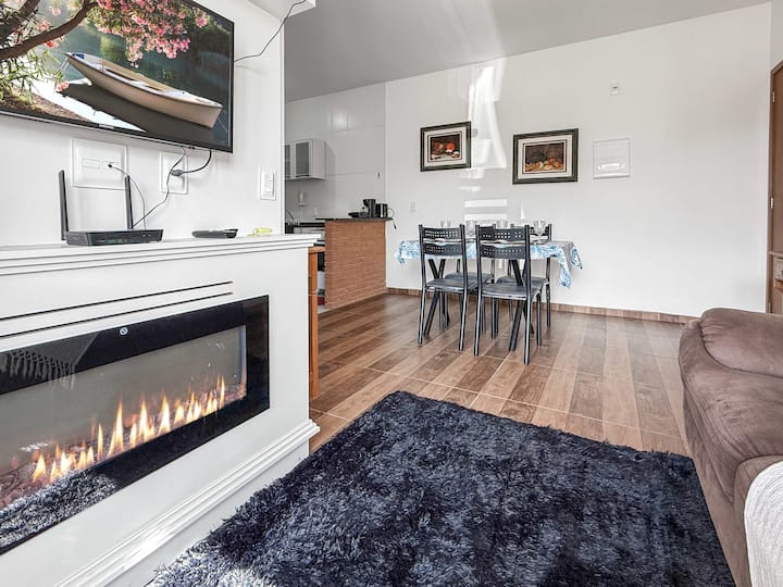 Spacious| Balcony | 2 Bedrooms | Heater - Campos do Jordão