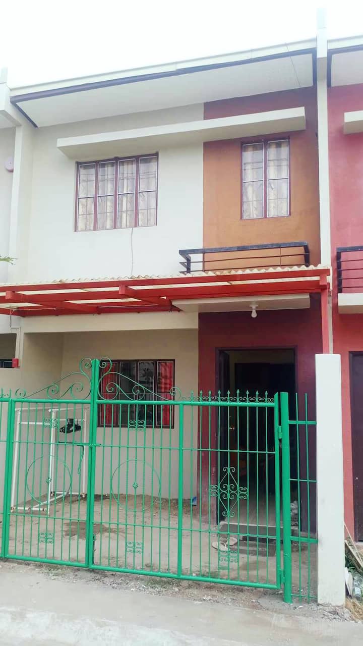 Townhouse For Rent. 6 Months Min - Dauin
