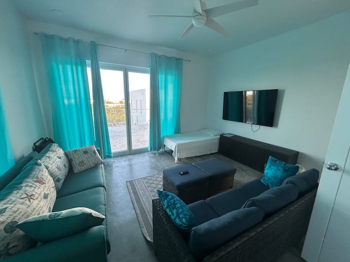 Modern Villa, Steps To The Beach, Private Pool. - Turks and Caicos Islands