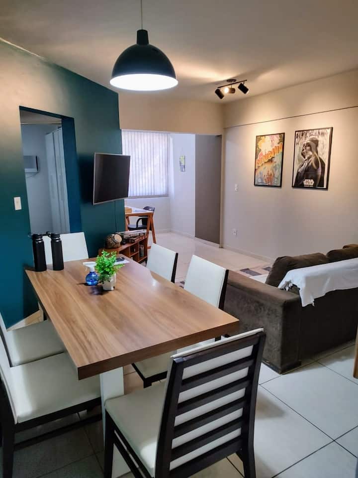 Apto. 2 Qtos. C/ Ar, Praia De Ponta Verde - Maceió