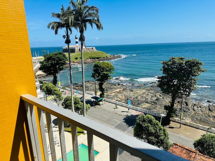 Vista úNica Farol Da Barra E Mar - Barra