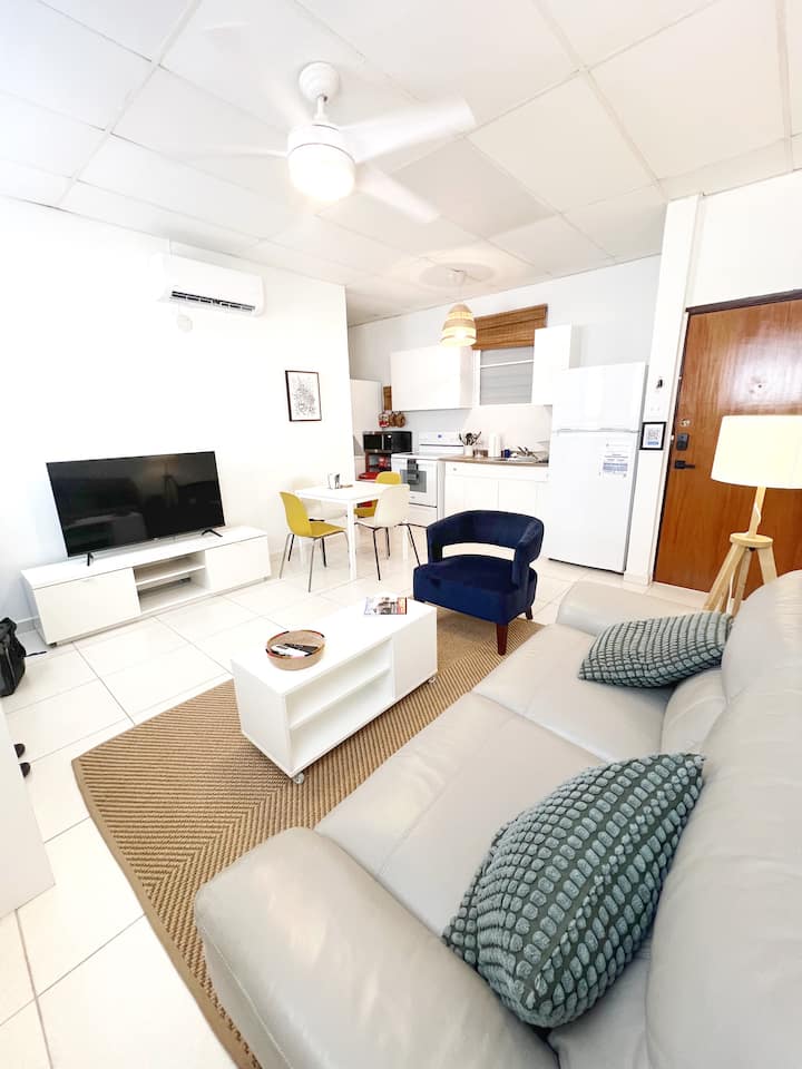 Central Sju Retreat W/ Parking & Beach Gear - Levittown